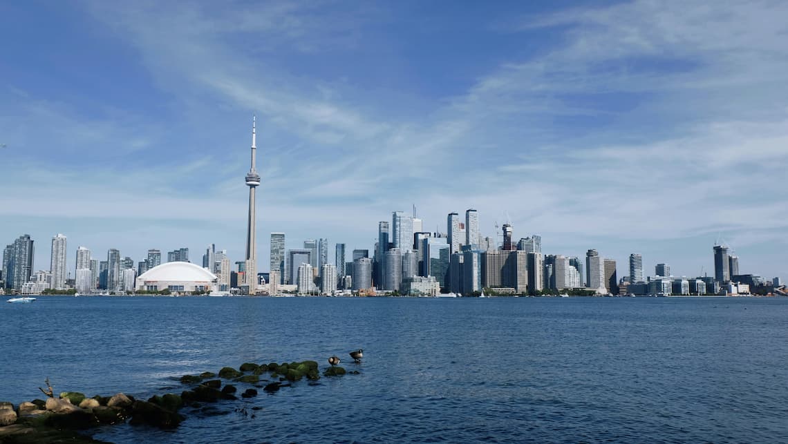 Ontario raises minimum wage effective October 2025