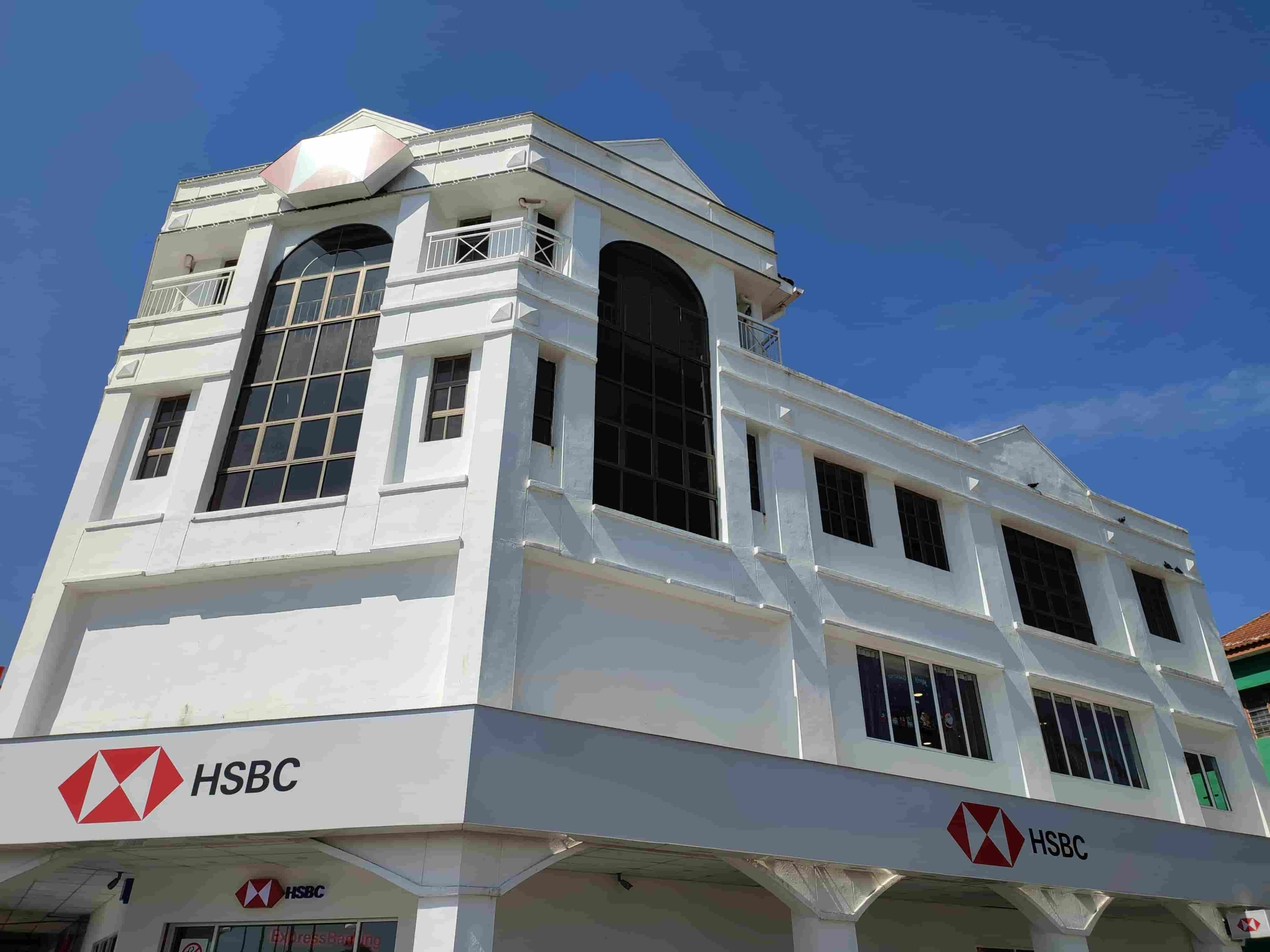 HSBC mandates four days in-office for senior staff
